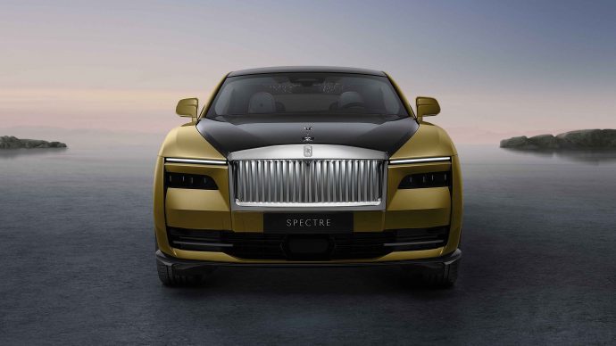 Rolls-Royce Spectre Unveiled: The Marque's First Fully Electric Motor ...